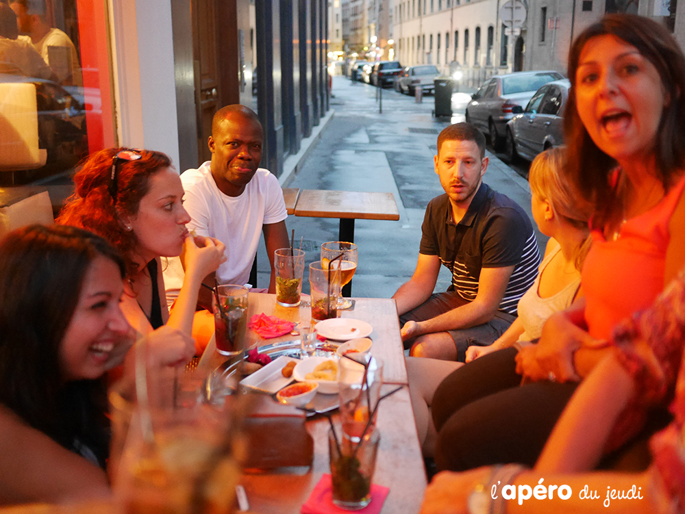 Bar l'Evolution : terrasse lounge et mojito - L'Apéro du Jeudi